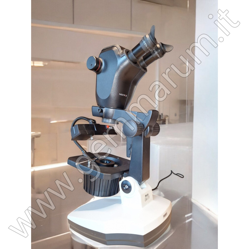 Microscopio professionale Leica IVESTA 3 Binoculare